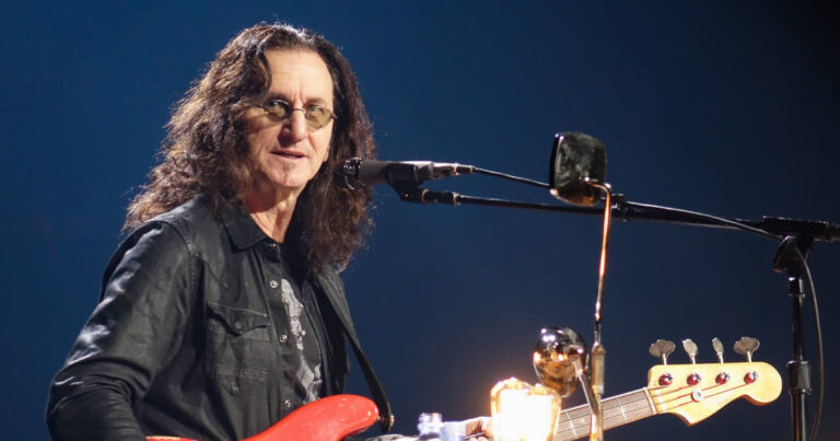 Geddy Lee: The voice and heart of Rush - Rush Brasil
